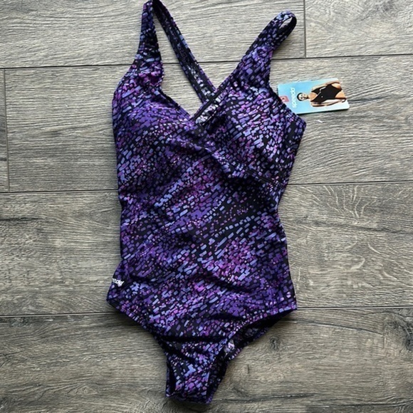 Speedo | Swim | Nwt Speedo Swimsuit One Piece Patterned Size 8 Purple ...